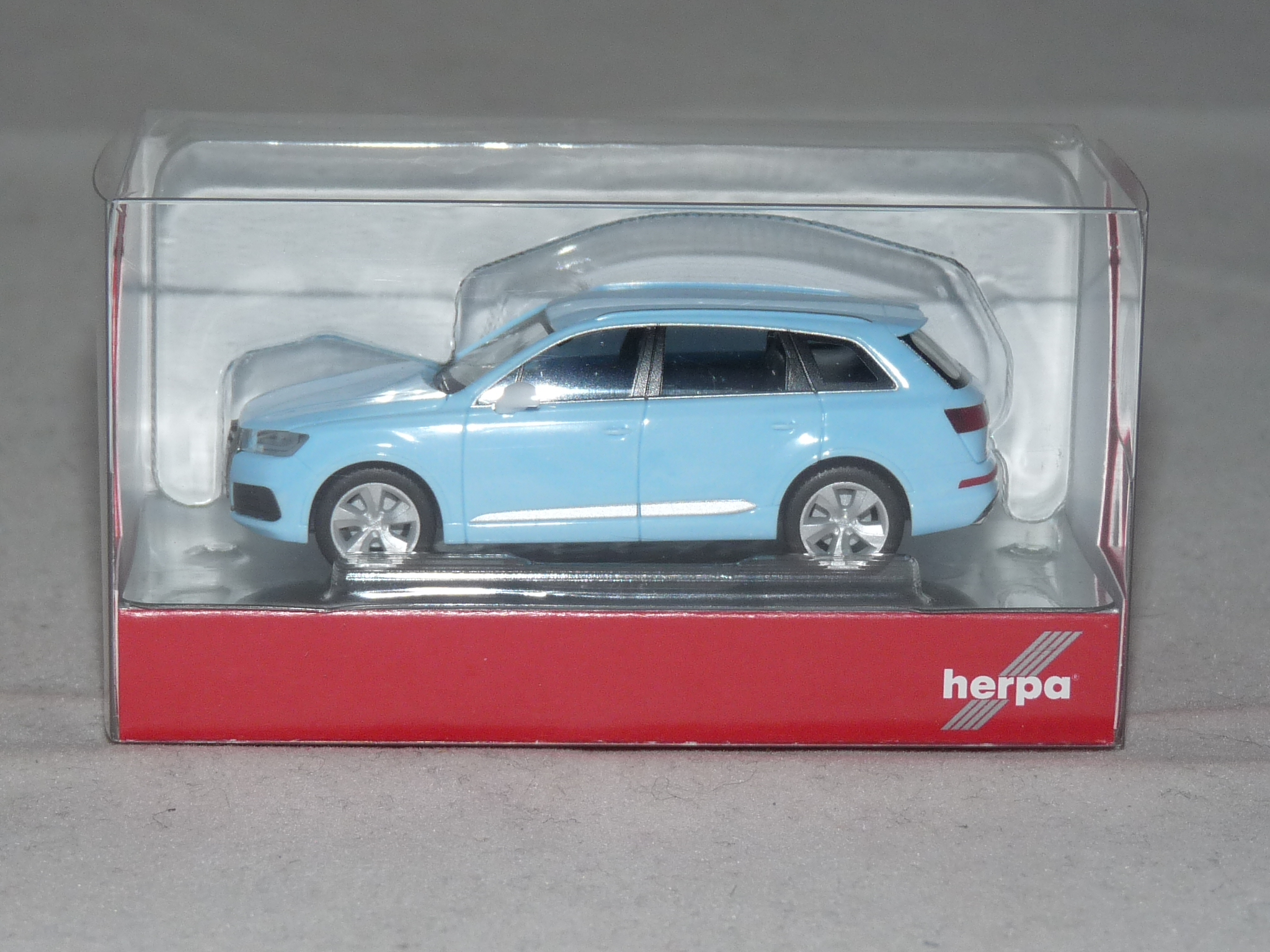 herpa 953122 Audi Q7 marmoriert blau 1:87 NEU + OVP – Modellautos Burghardt